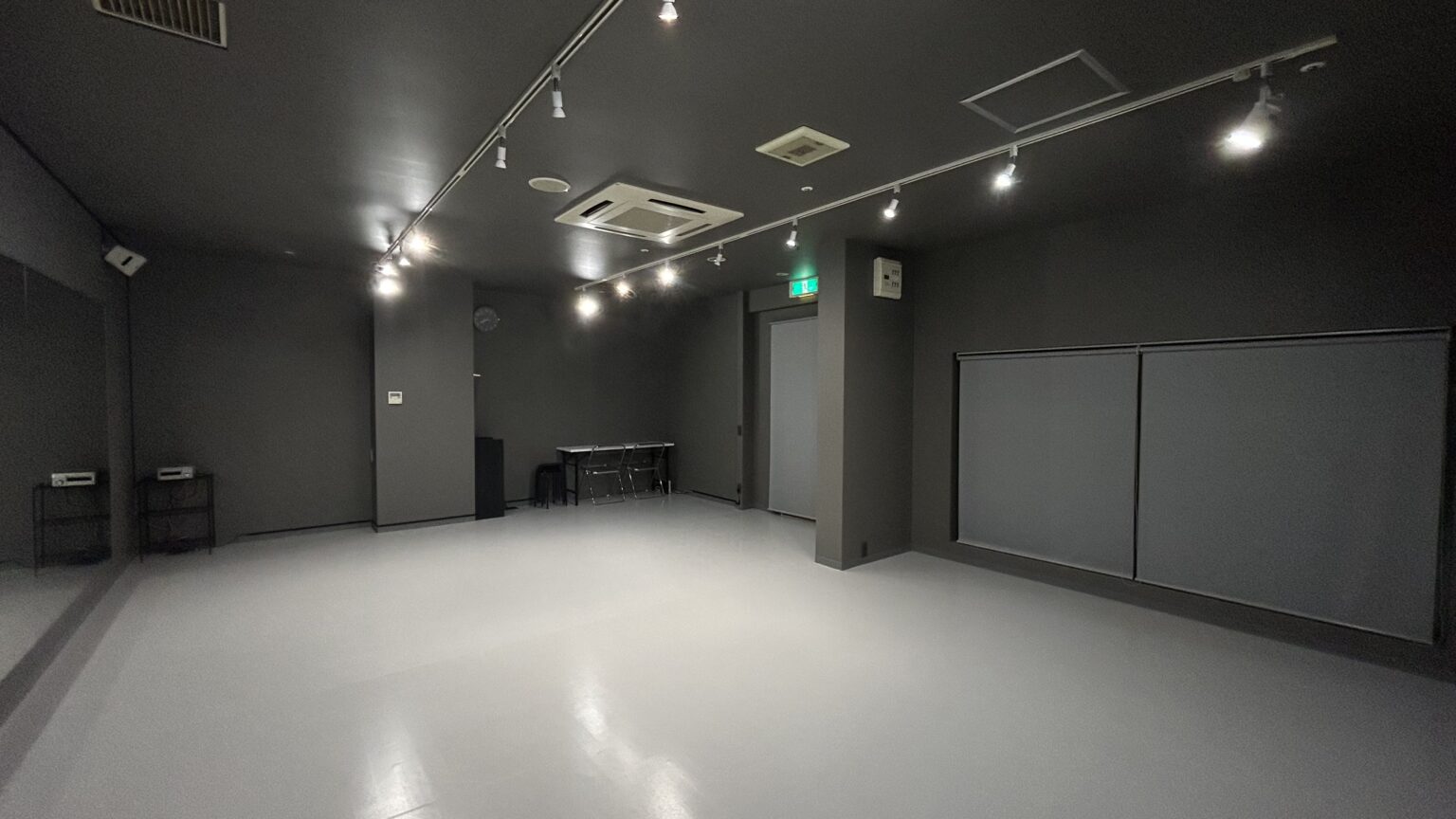 スタジオ紹介 - ZERO DANCE STUDIO